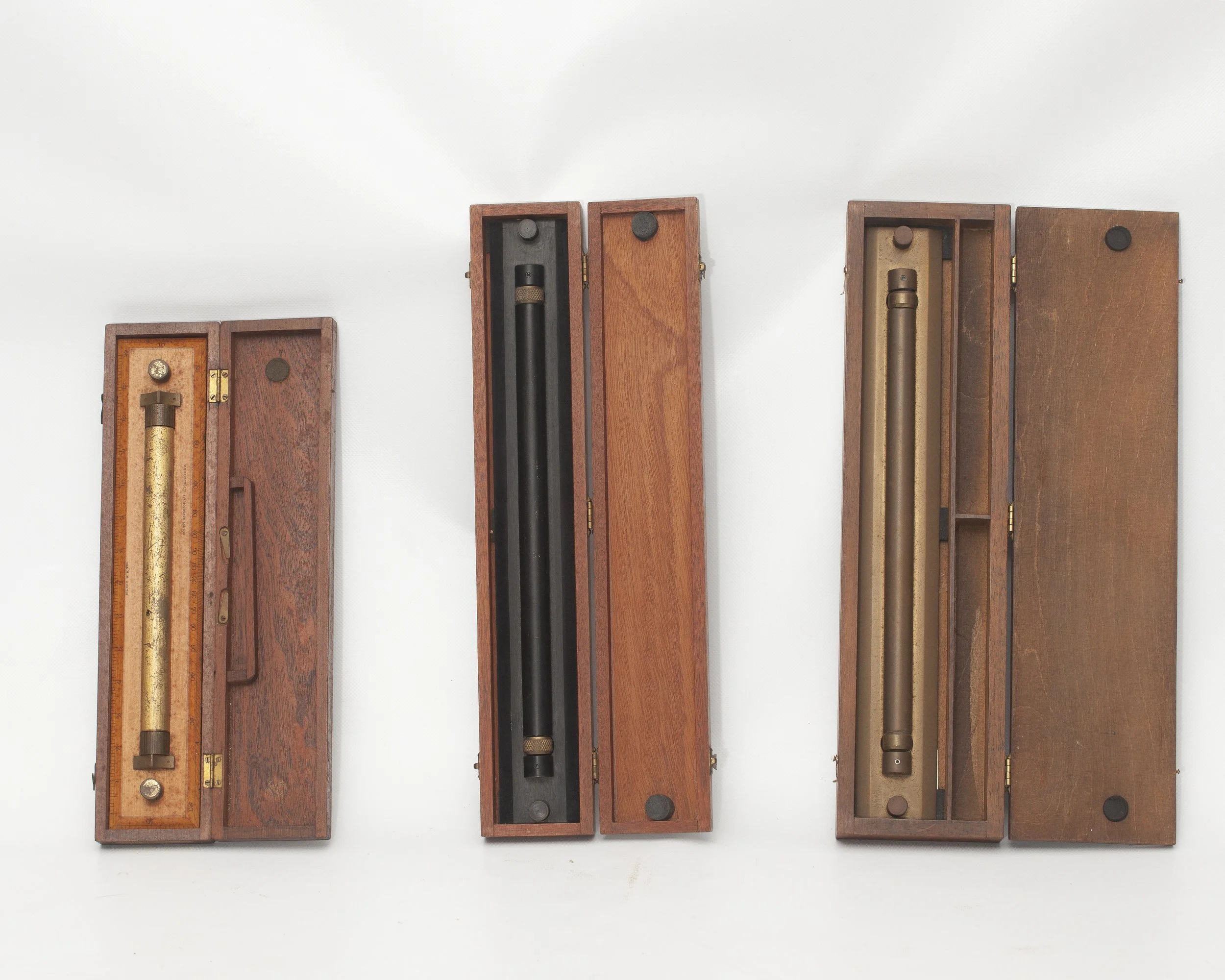 Instrumentos de dibujo y cálculo — Colección Miguel López Mateo