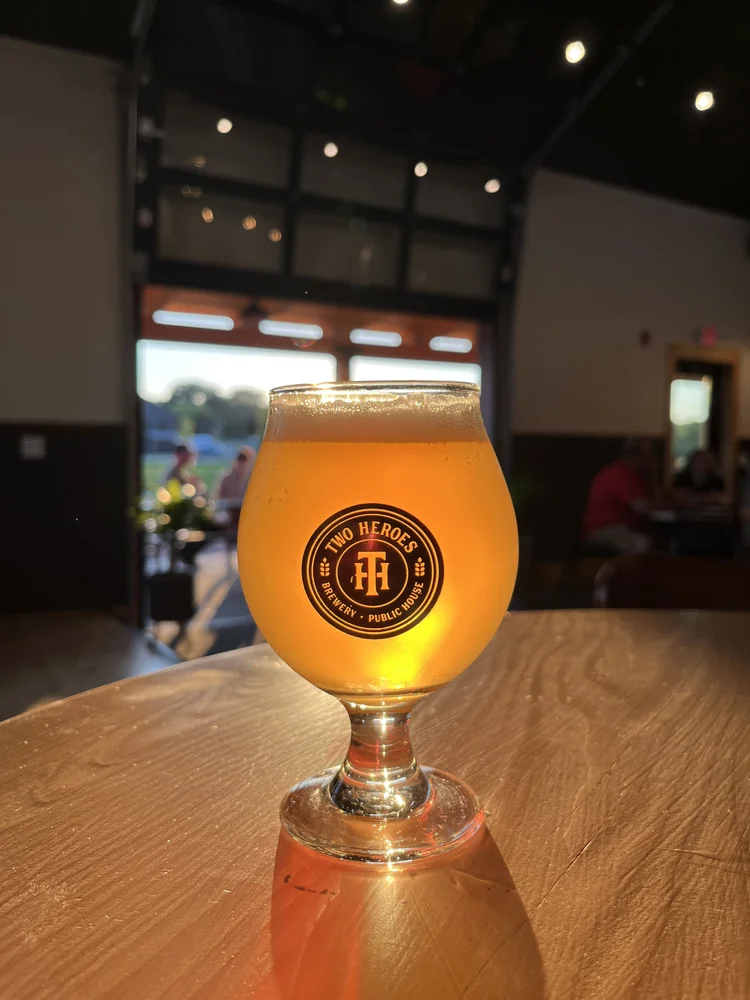 Two Heroes Brewery ‧ Public House