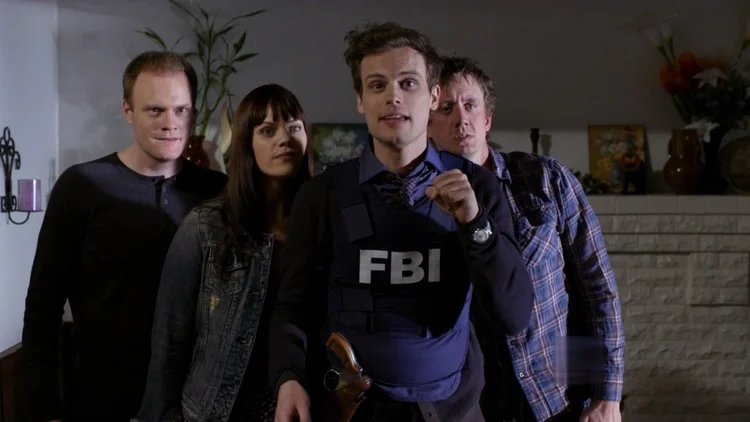 S6E19 - “With Friends Like These…” — Unsubs: A Criminal Minds Podcast