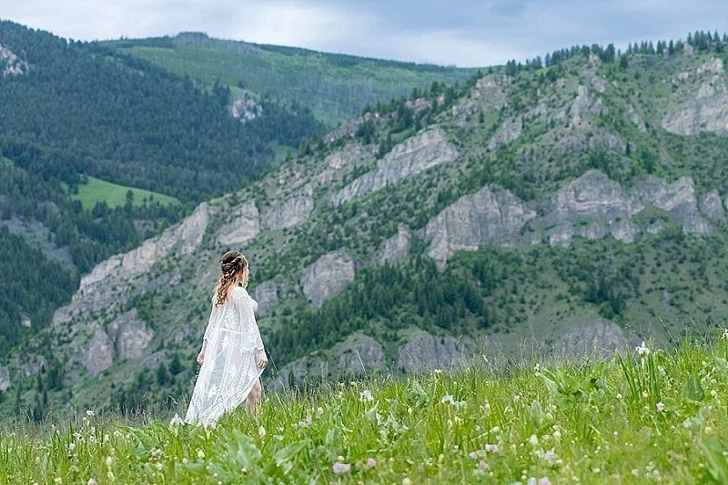 Outdoor Boudoir — Strong Confident Femininity