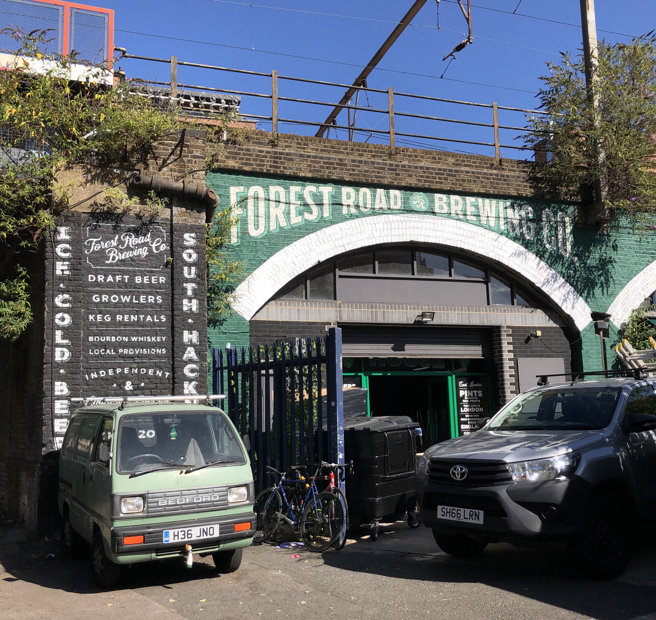 Forest Road Brewery — Traditional Signwriting | London - Hana Sunny Studio