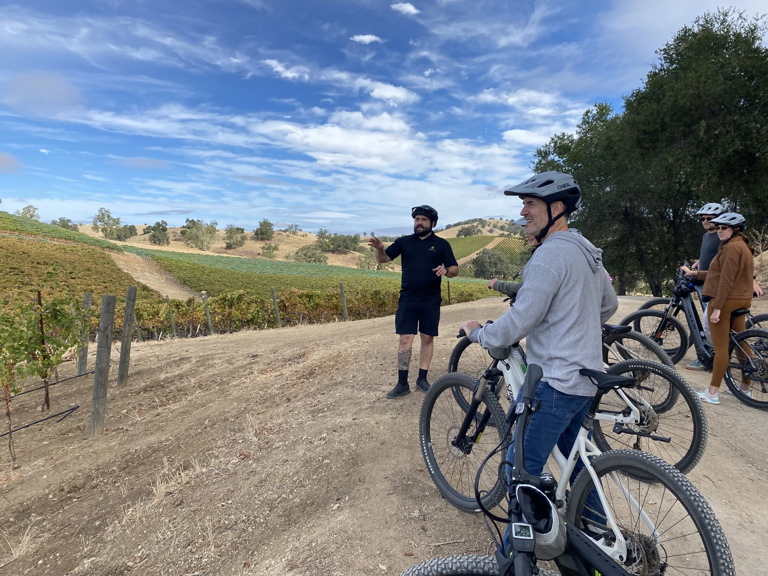 VineCycle e-Bike Vineyard Tours