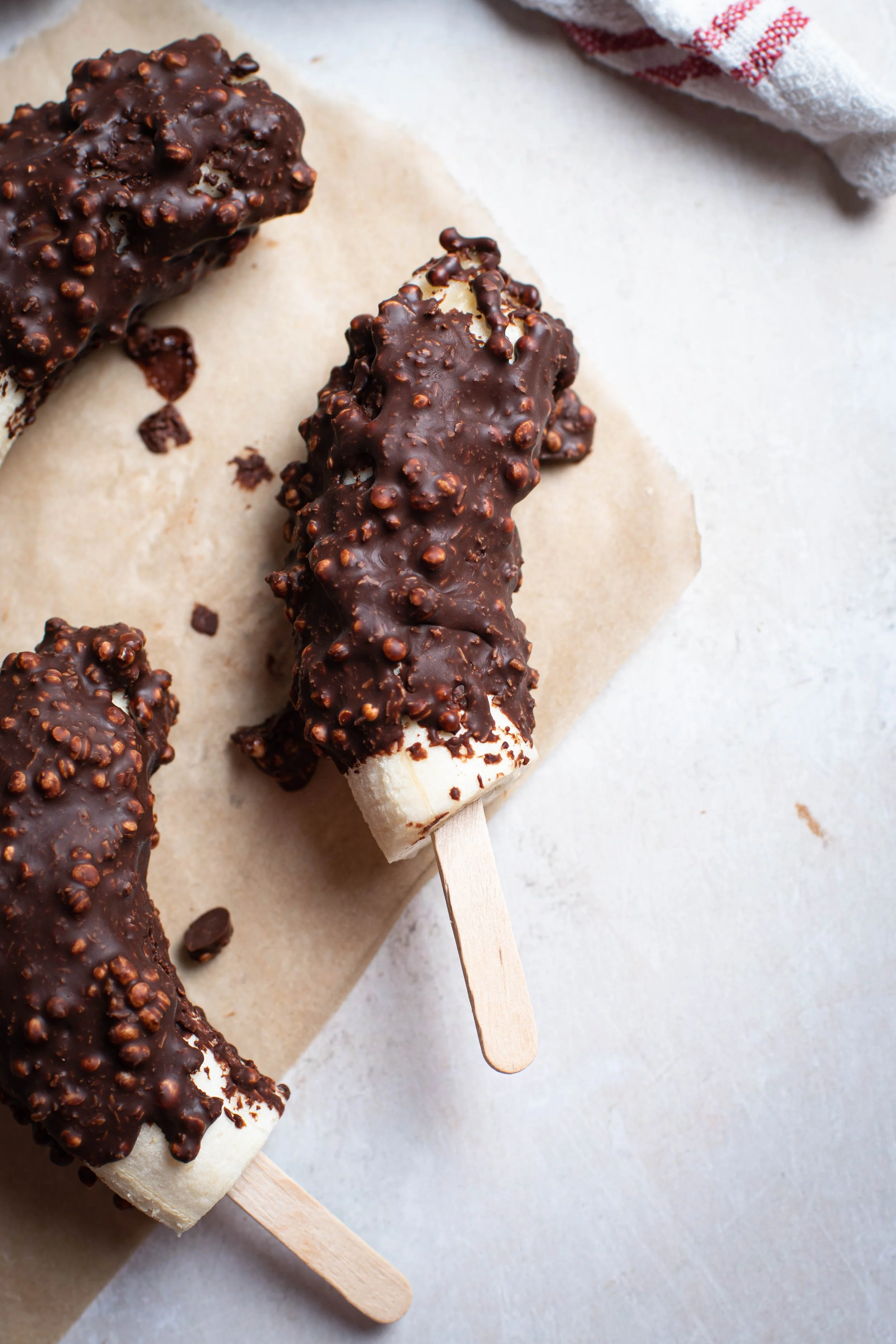 Bananglass med chokladcrunch — SnacksByCaroline