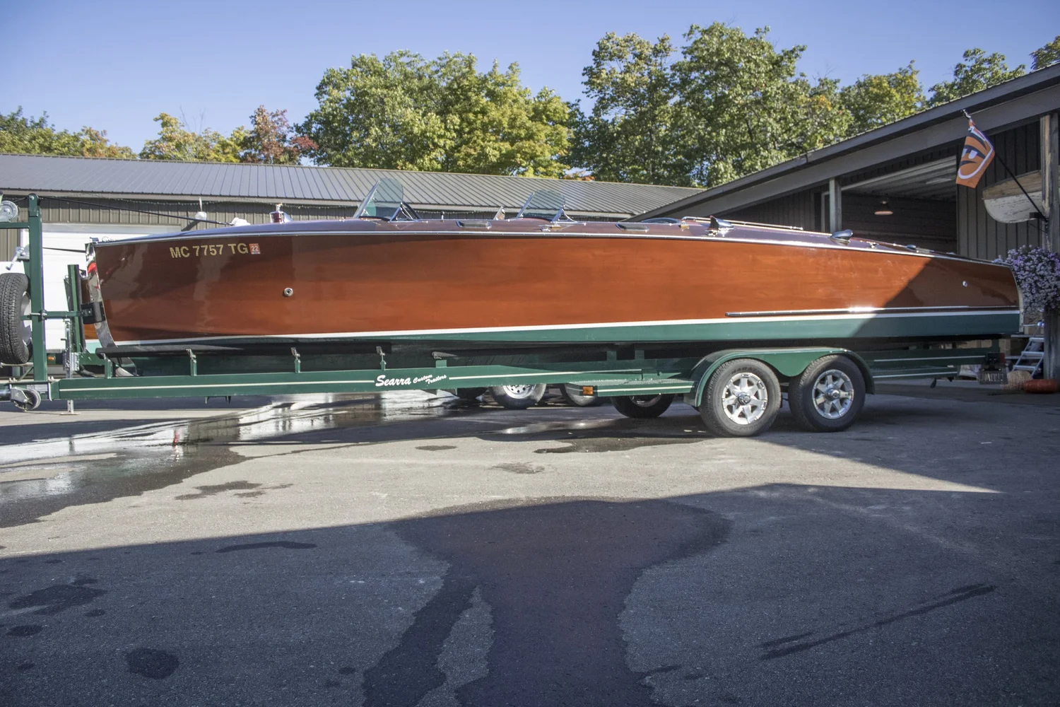 2010 26' Fish Brothers Hacker Replica — Frontier Classics Wooden Boat ...