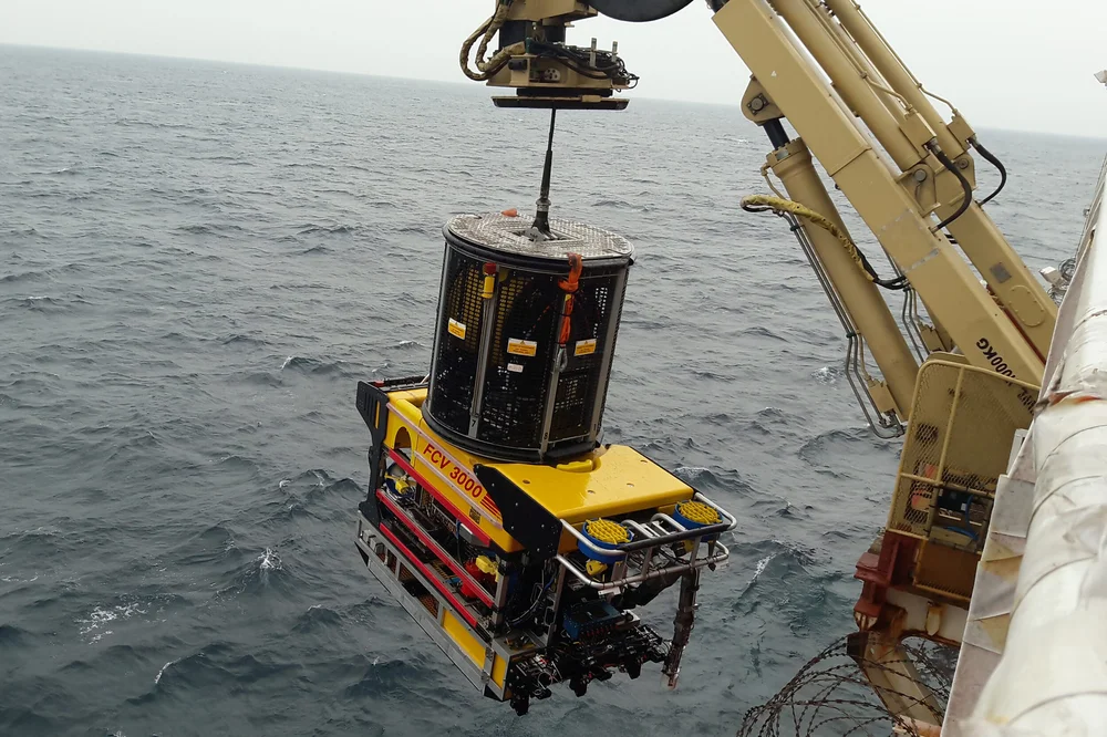 14 AHC Systems For Fugro — Scantrol AS