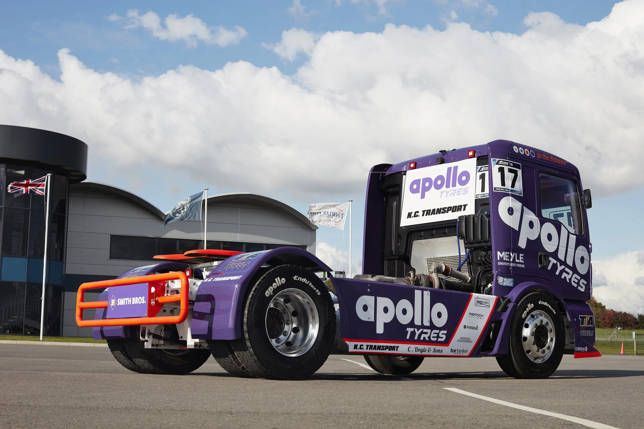 Apollo Truck Tyres