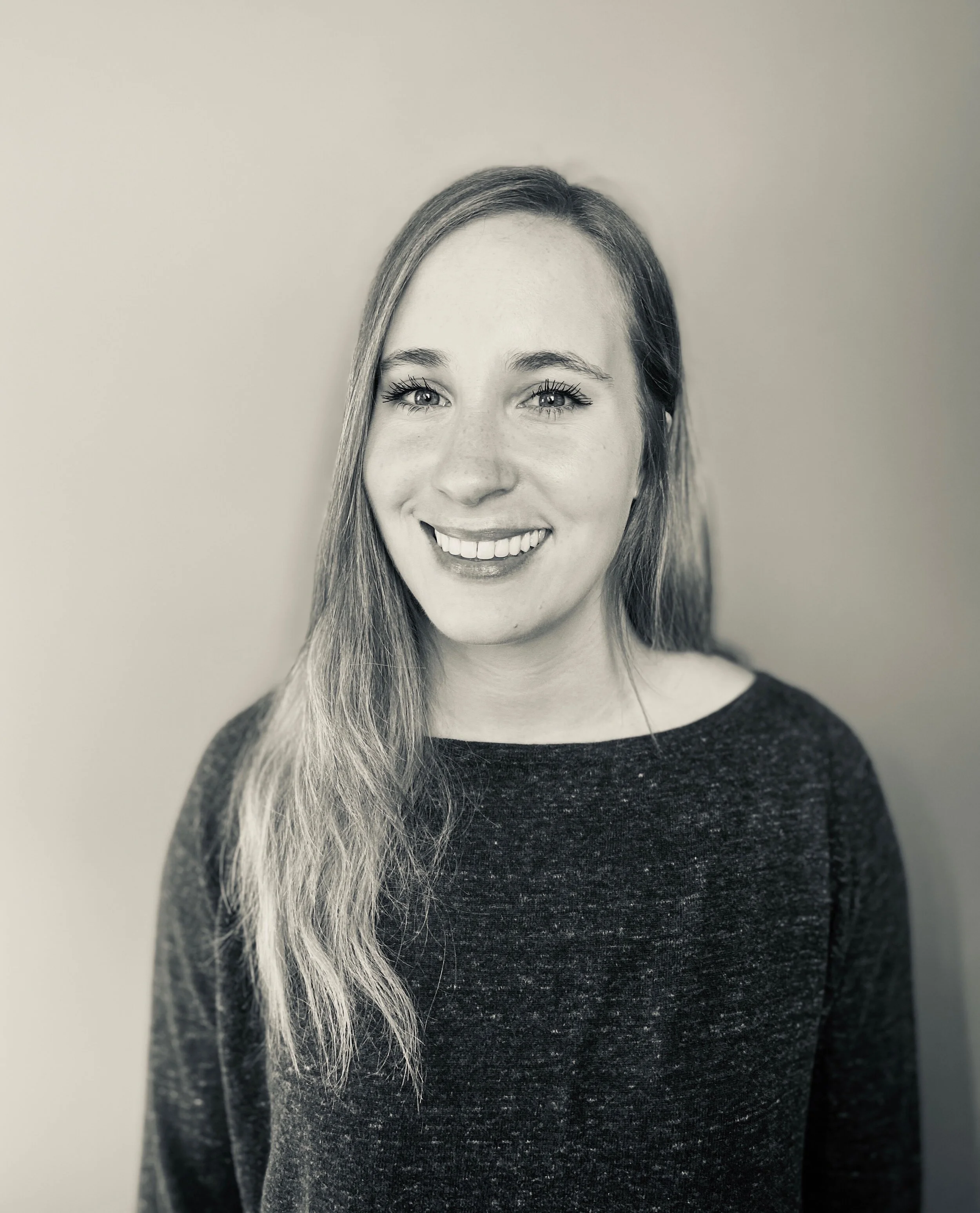 About — Stephanie MacFarlane, Psychotherapist