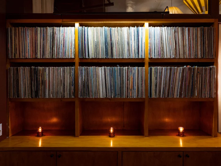 House — Winston House