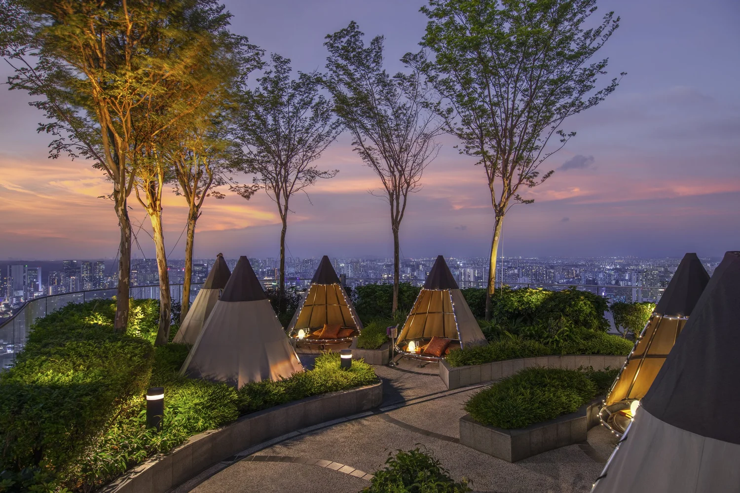 Andaz Singapore Restaurants Menus | Alley on 25, Auntie's Wok & Steam ...