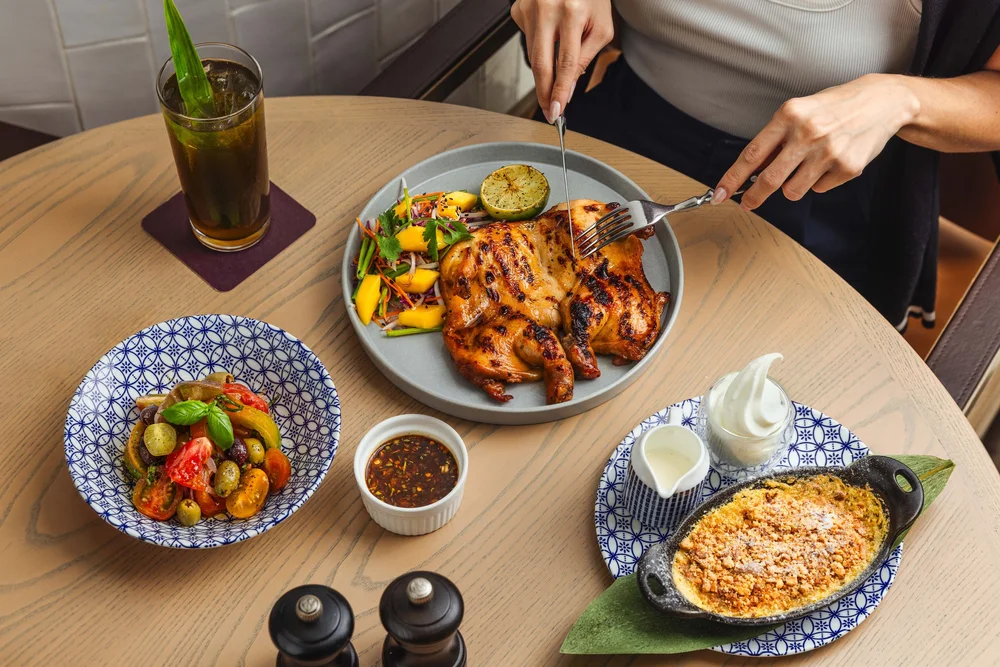 Andaz Singapore Restaurants | Alley on 25, 5 ON 25, 665°F, Bar Square ...