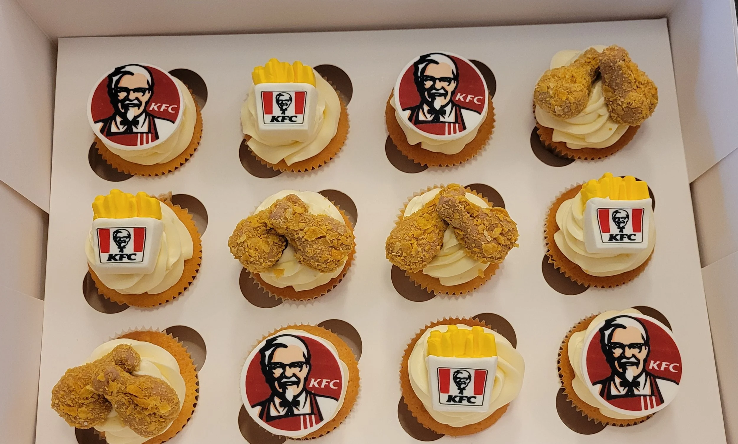 Cupcake Gallery — The Little Cupcakery