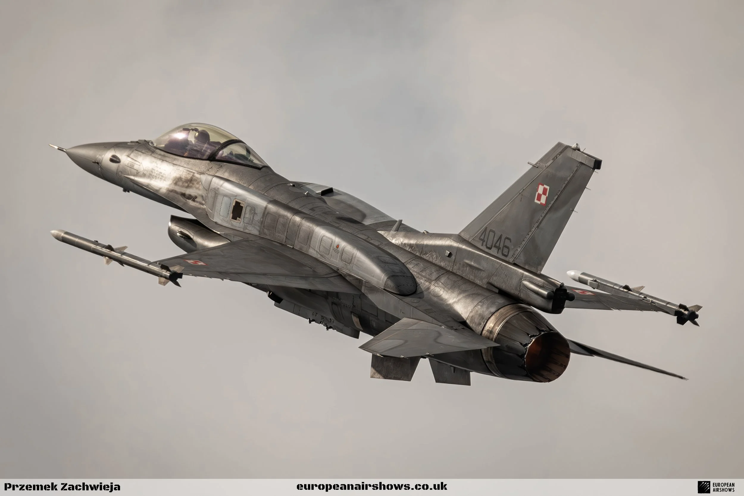 Polish Air Force F-16 Tiger Demo Team to perform at Antidotum Airshow ...