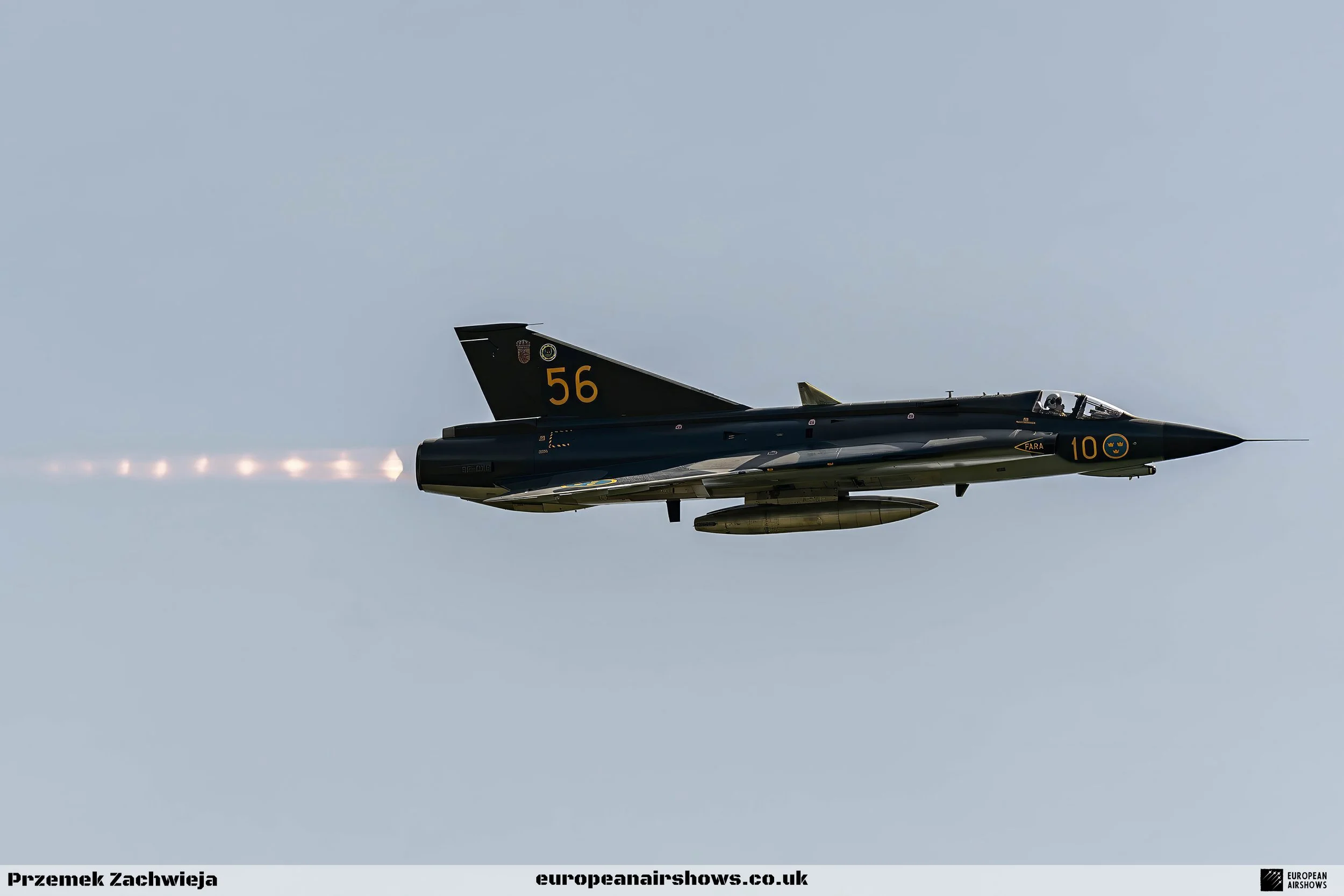 Swedish Draken and Viggen Duo to Perform at the Bournemouth Air ...