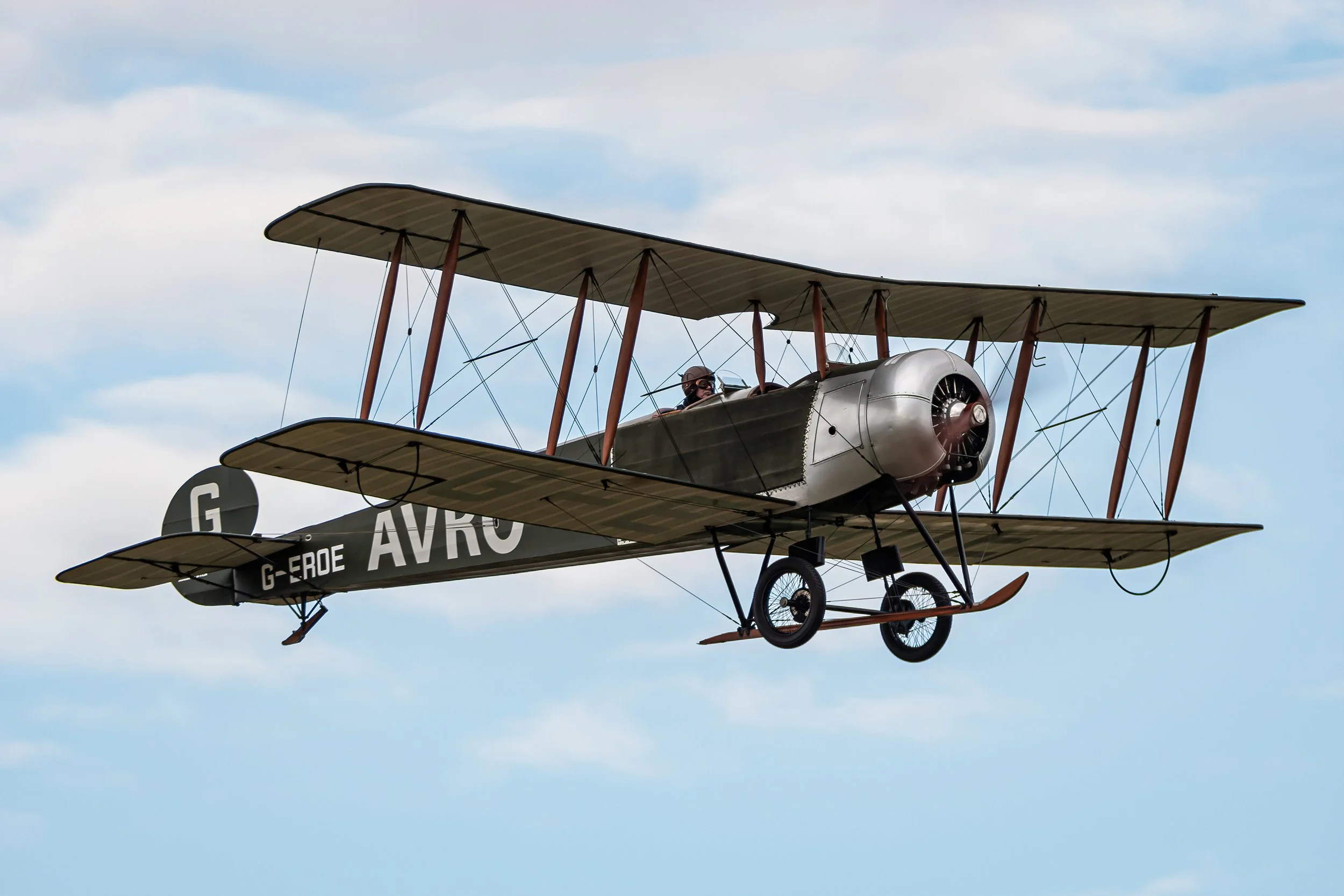 September 18 / Avro 504 first flight — European Airshows