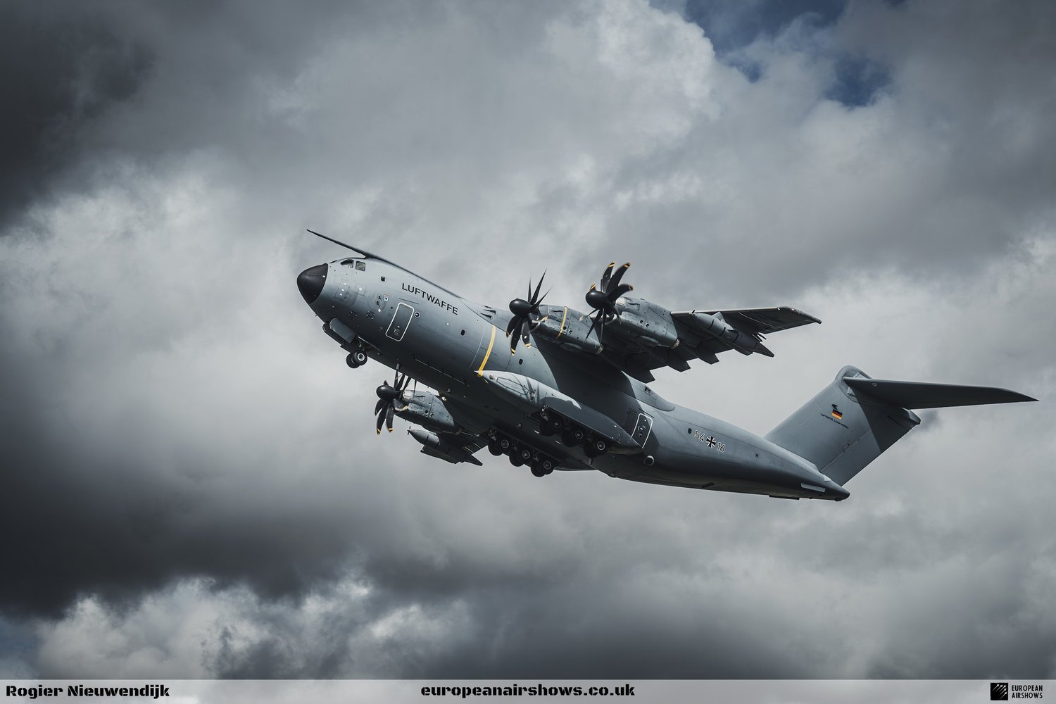 December 11 / Airbus A400M Atlas first flight — European Airshows