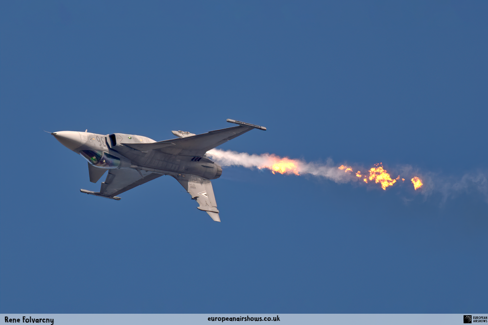 Hungarian Air Force Gripen Solo Display — European Airshows
