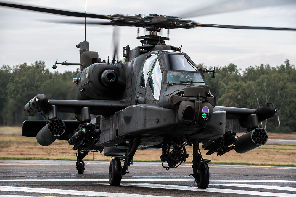 September 30 / Boeing AH-64 Apache first flight — European Airshows