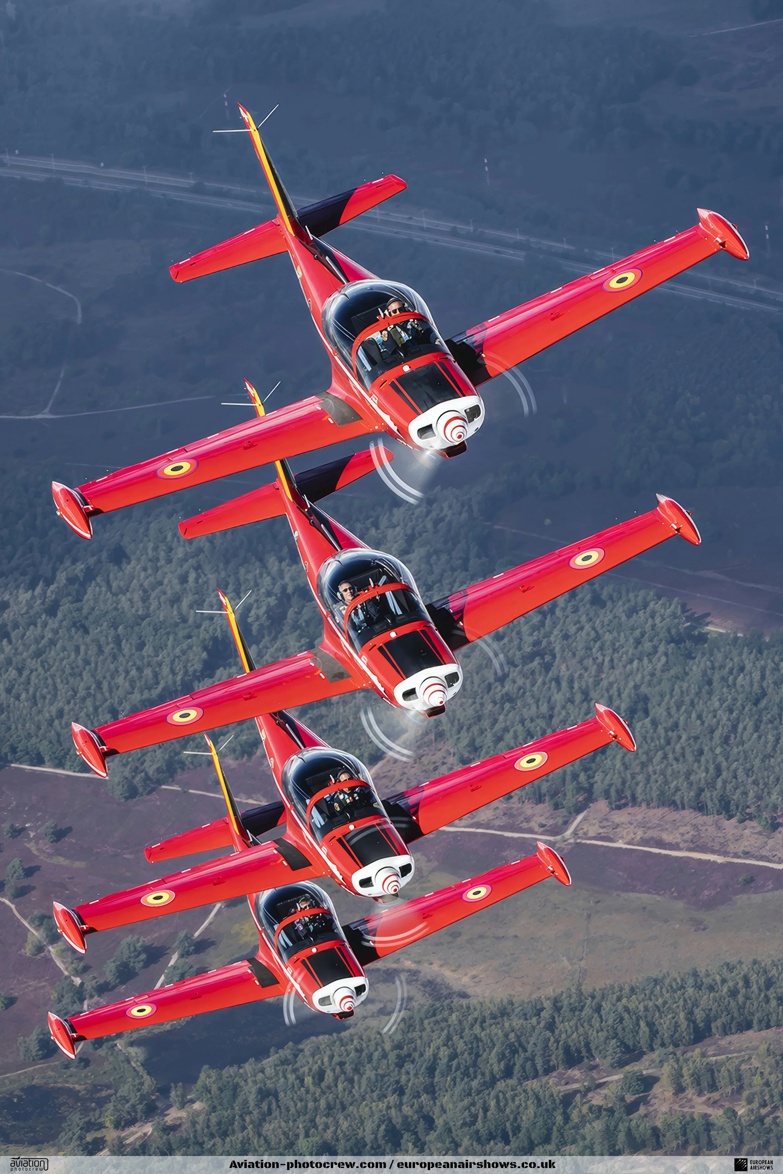 Red Devils - Belgian Air Force SF-260 Display Team | European Airshows ...