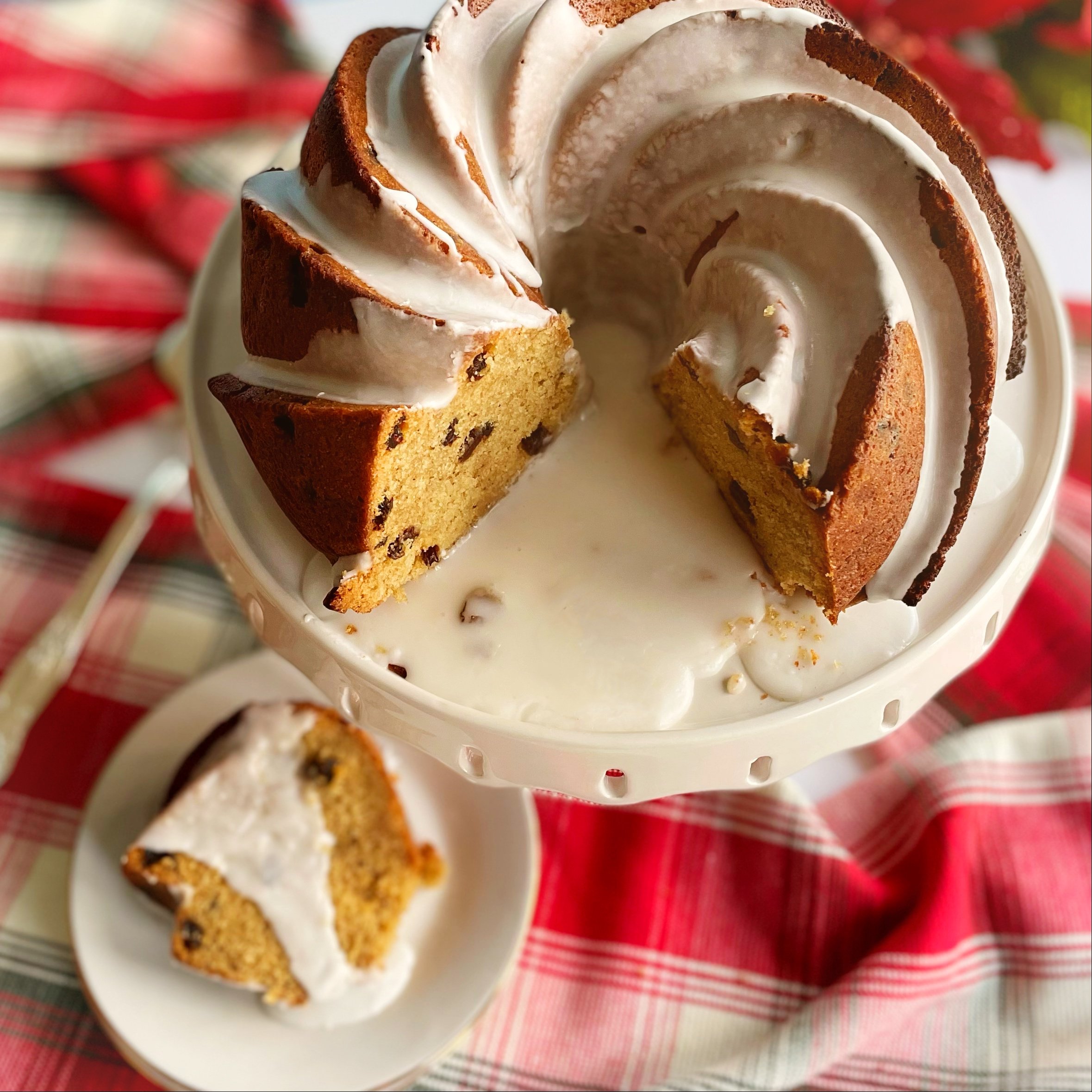 Applesauce Rum Raisin Bundt Cake — Inspiration Apron