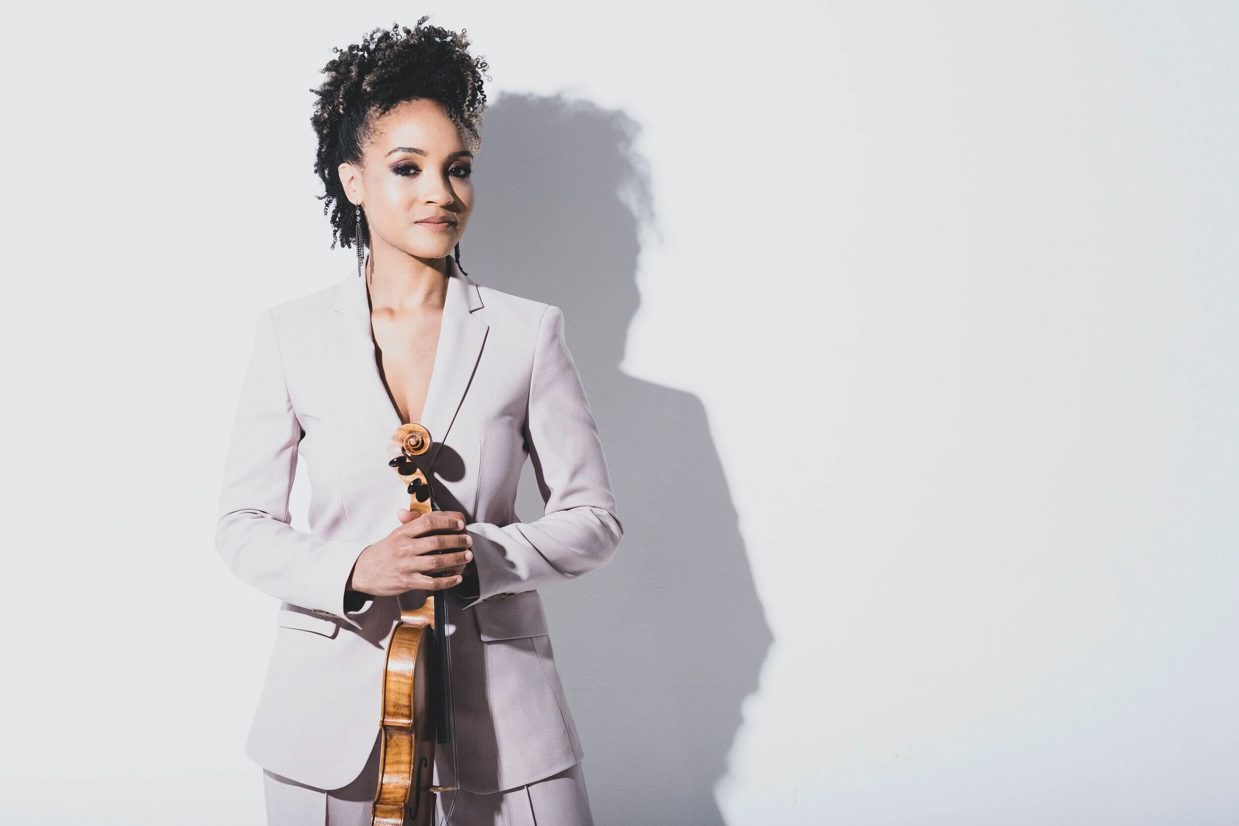 Bio — Melissa White