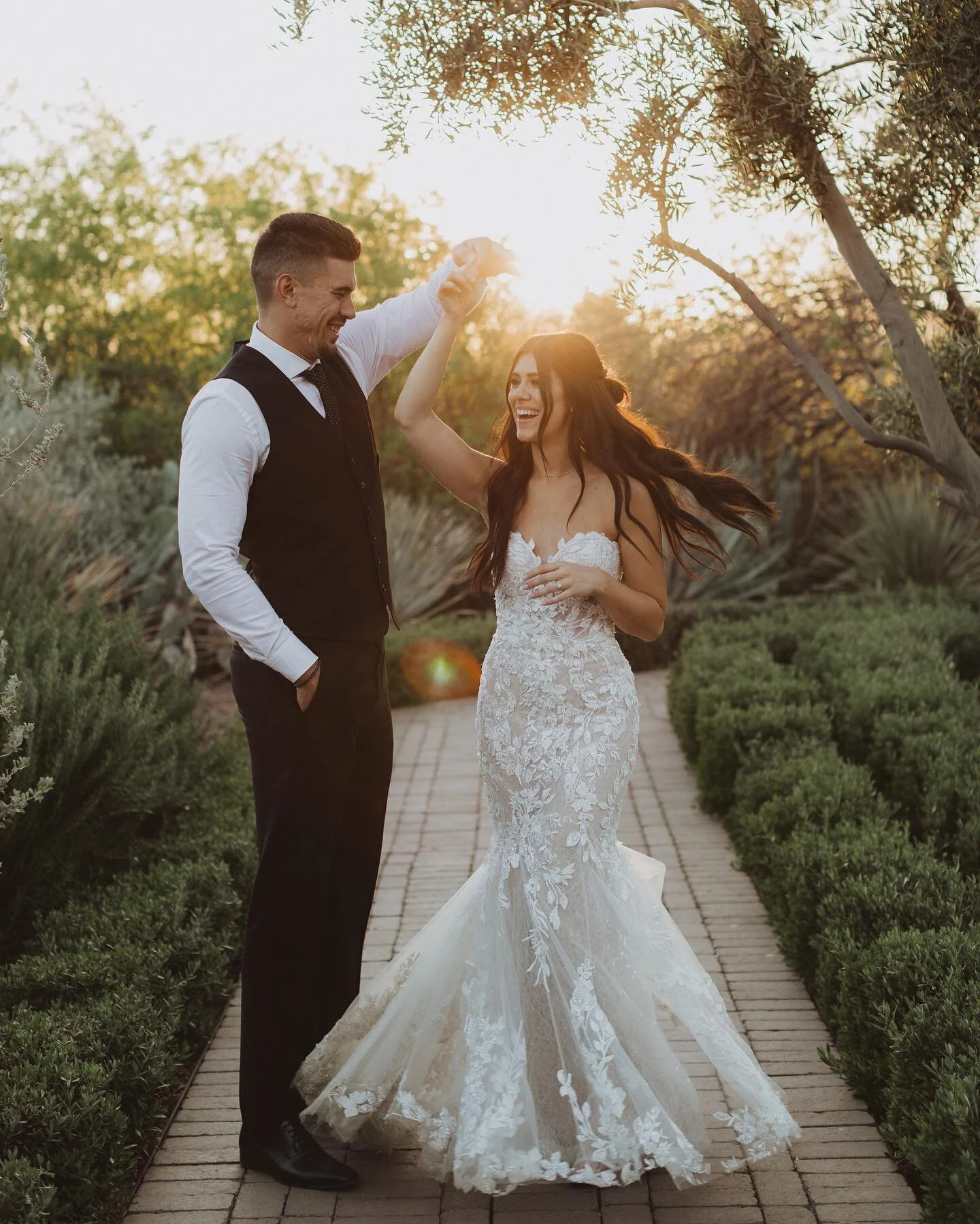 Contact — Miranda Harper