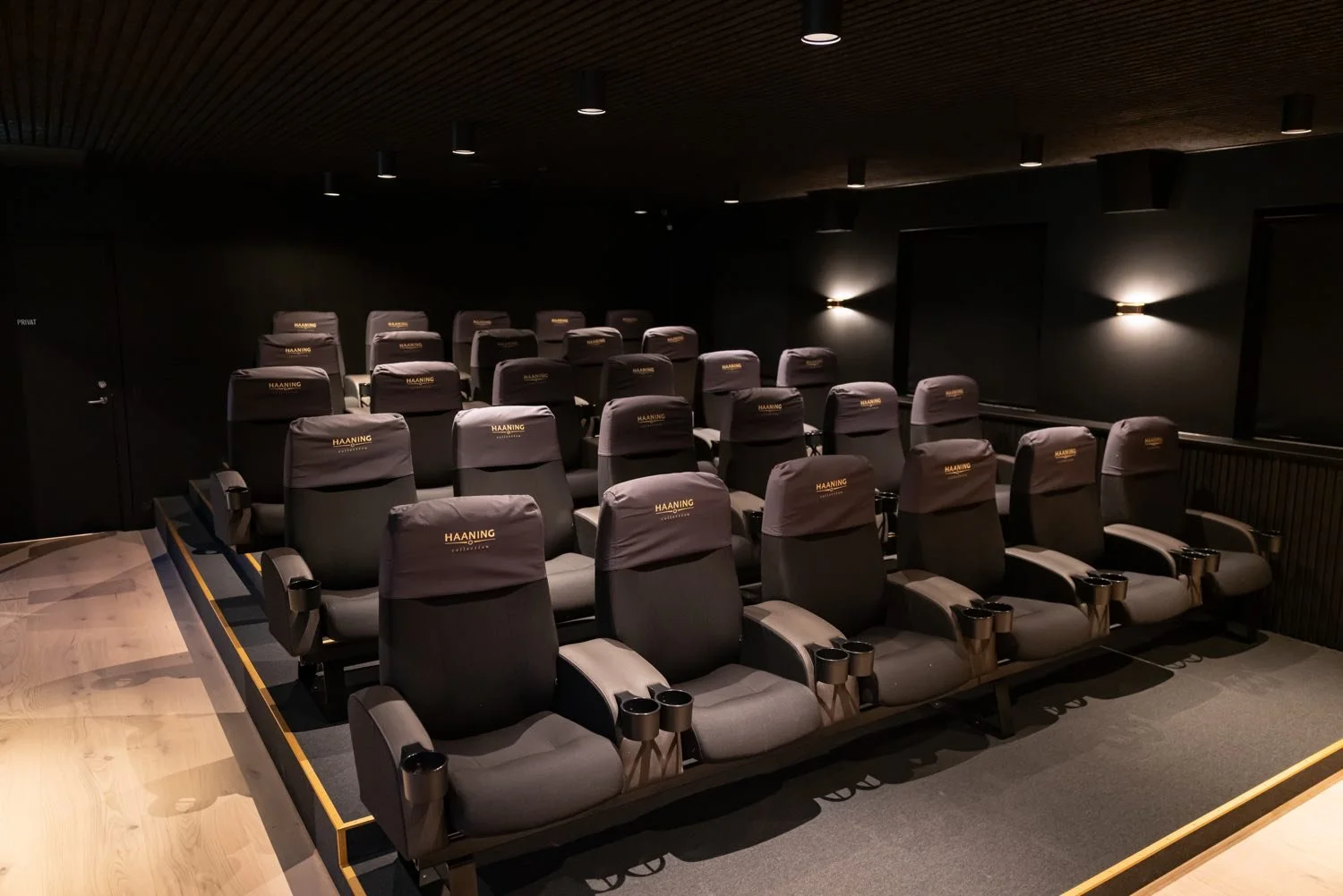 Gallery 1 — Haaning Collection