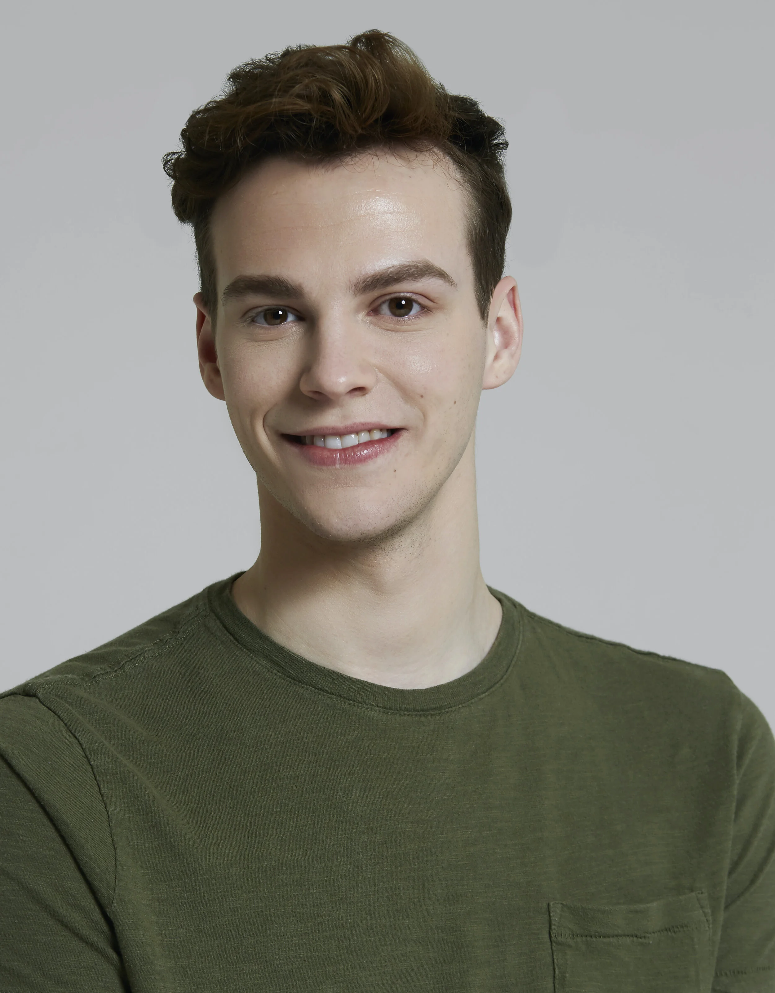 Noah Estep - Actor, Singer, Mover