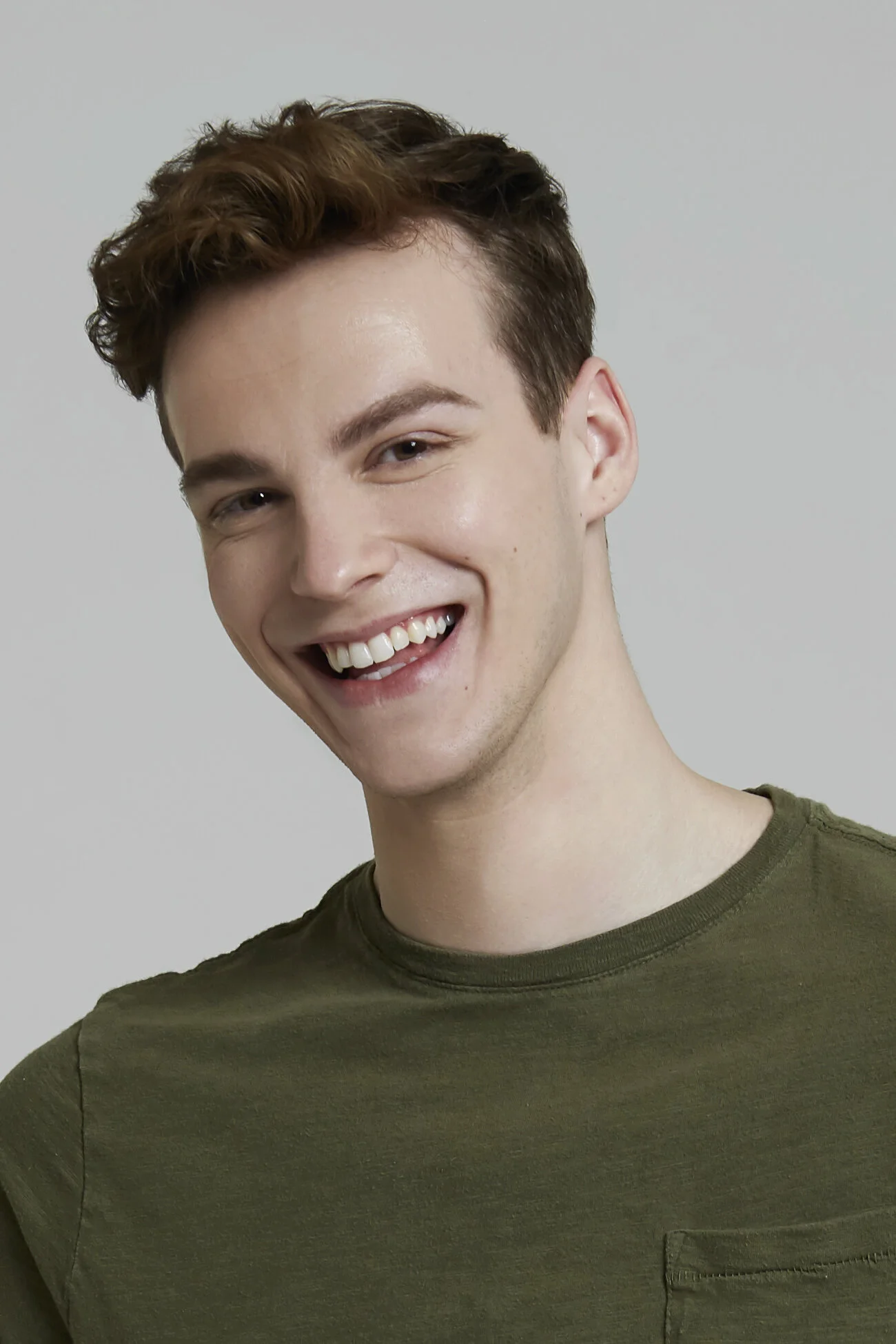 Noah Estep - Actor, Singer, Mover