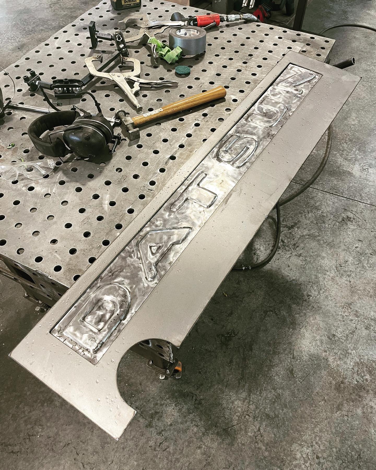 FAB402 STEEL THE SHOW