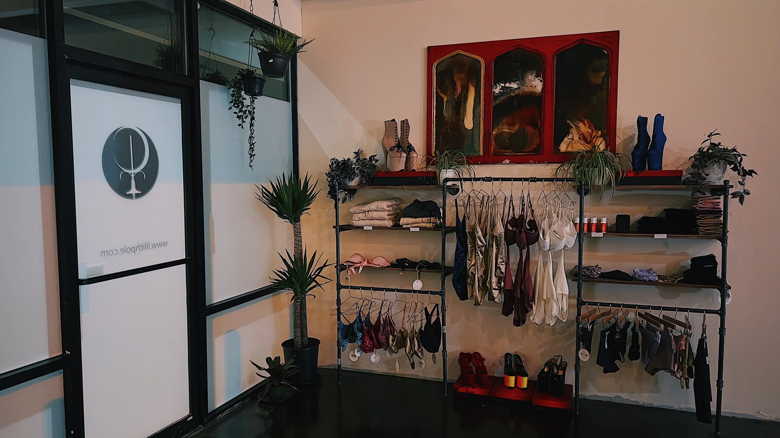 About Us — LILITH | POLE AND AERIAL DANCE