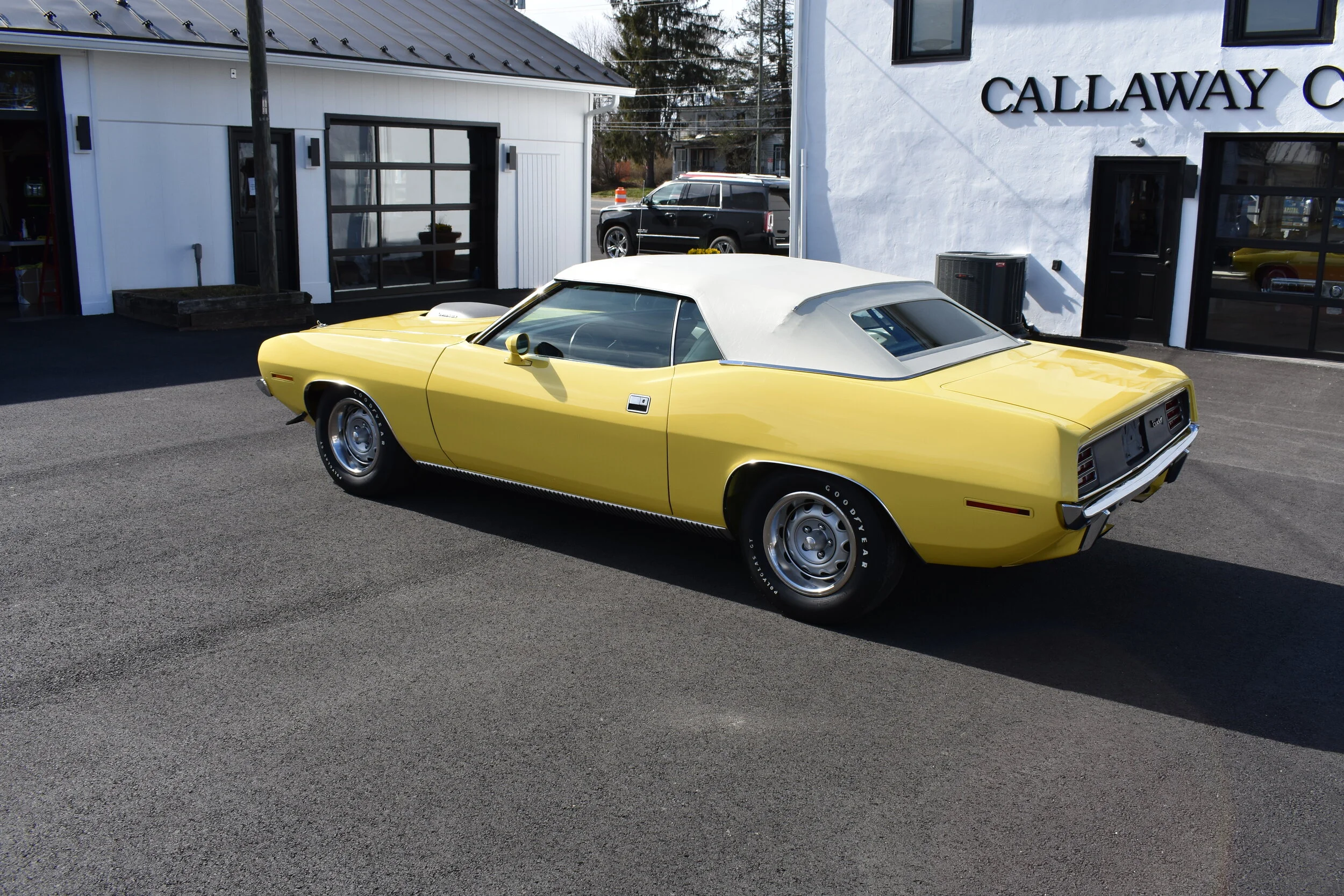 1970 Plymouth Cuda Convertible - Yellow 1590 — Callaway Classics ...