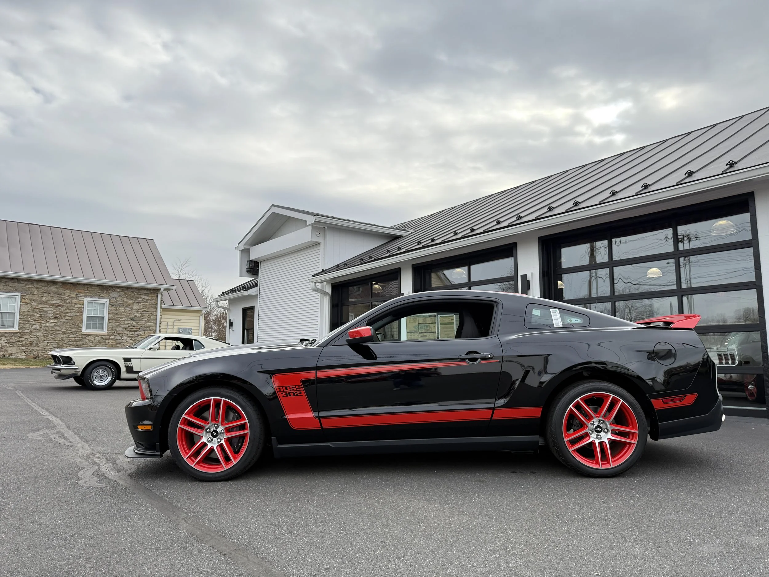 Amazing Mustang 302 Laguna Seca Gallery