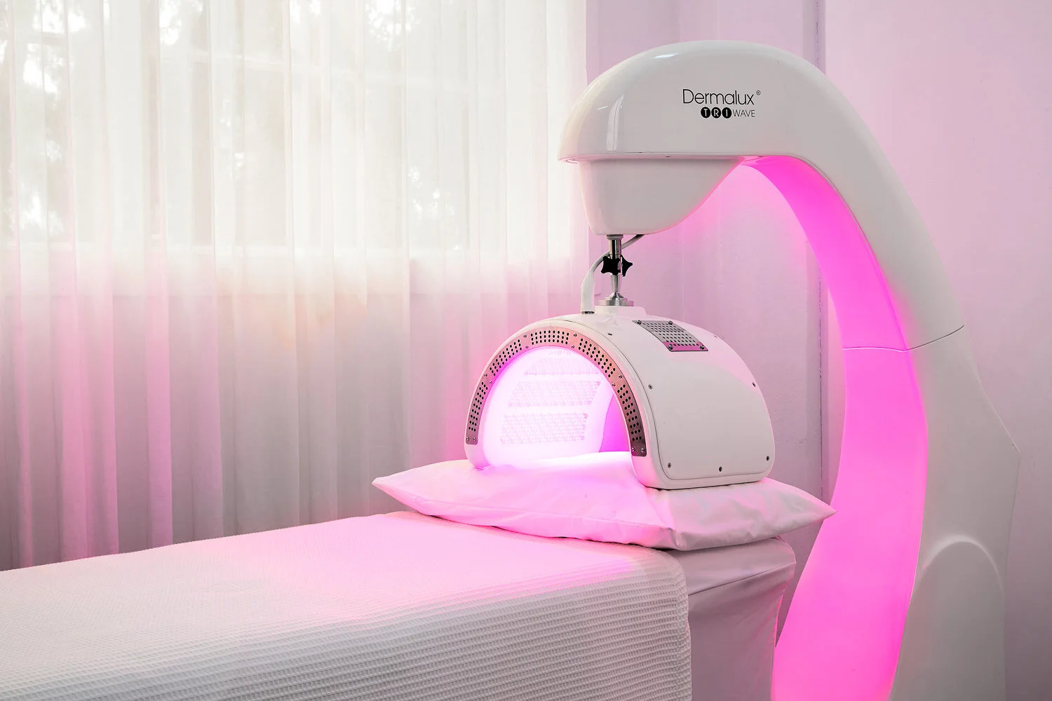 LED Light Therapy | Derm Haus Brisbane | Top Rated Clinic