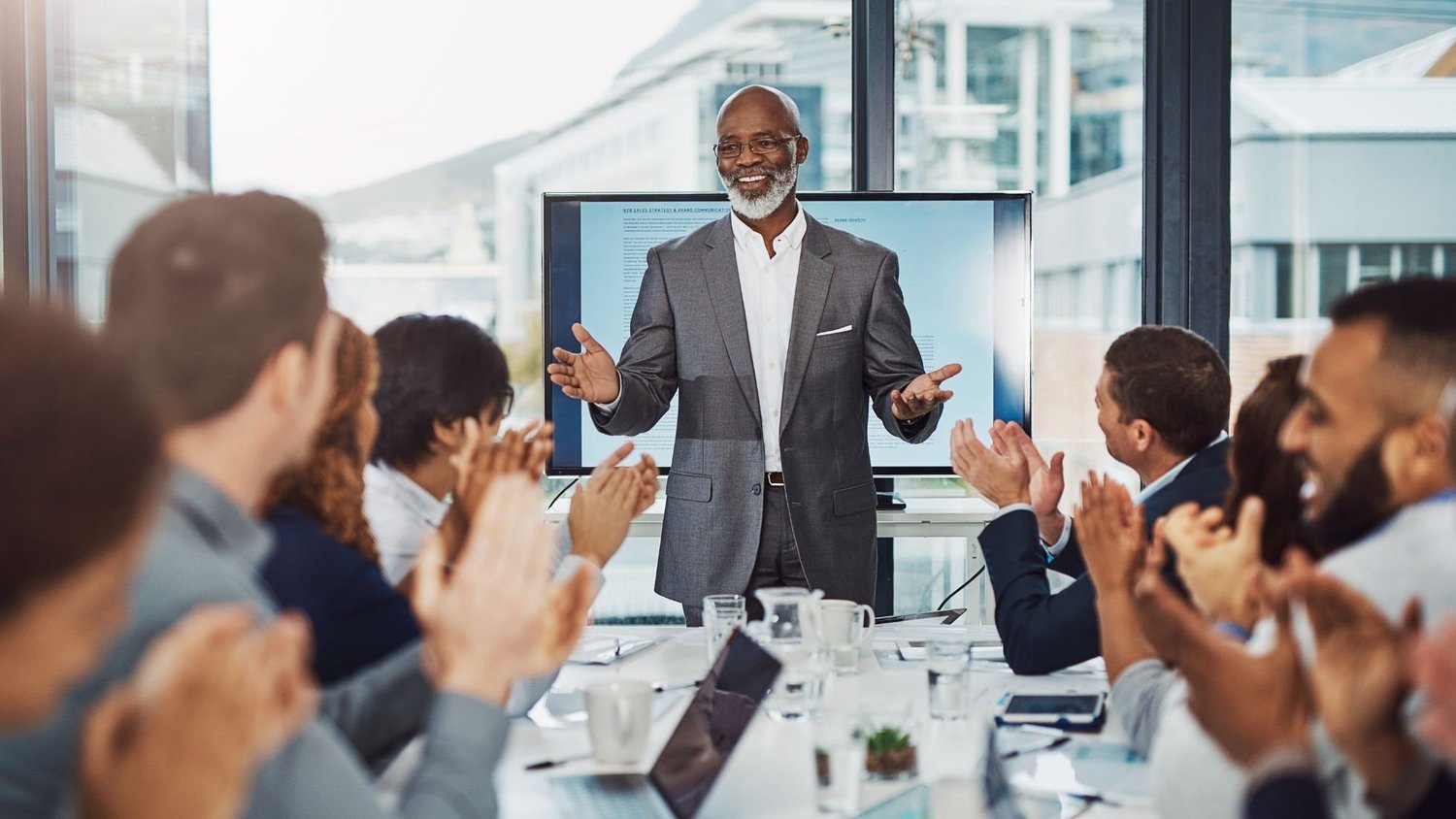 Heartfelt Work Anniversary Wishes to Boss: Top 50 Messages — StoryTiling