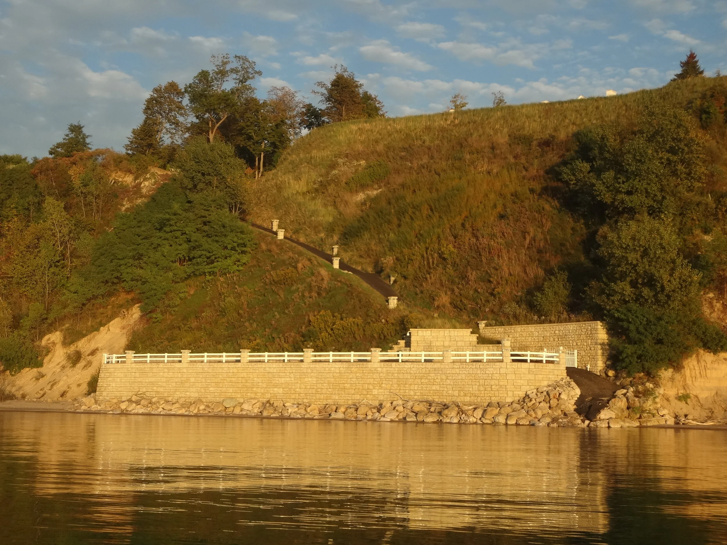 deBest Inc | Landscape | Shoreline Stabilization | Site Development