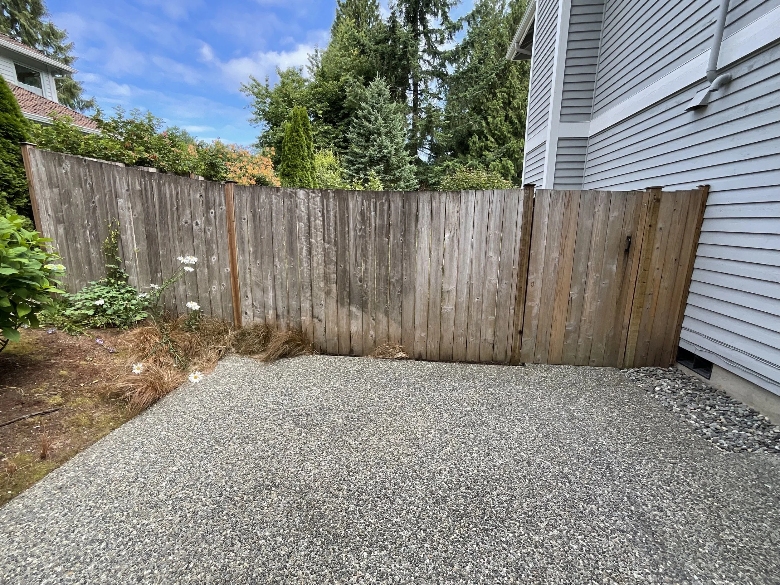 Neighborly Fencing: Fence & Gate contractors