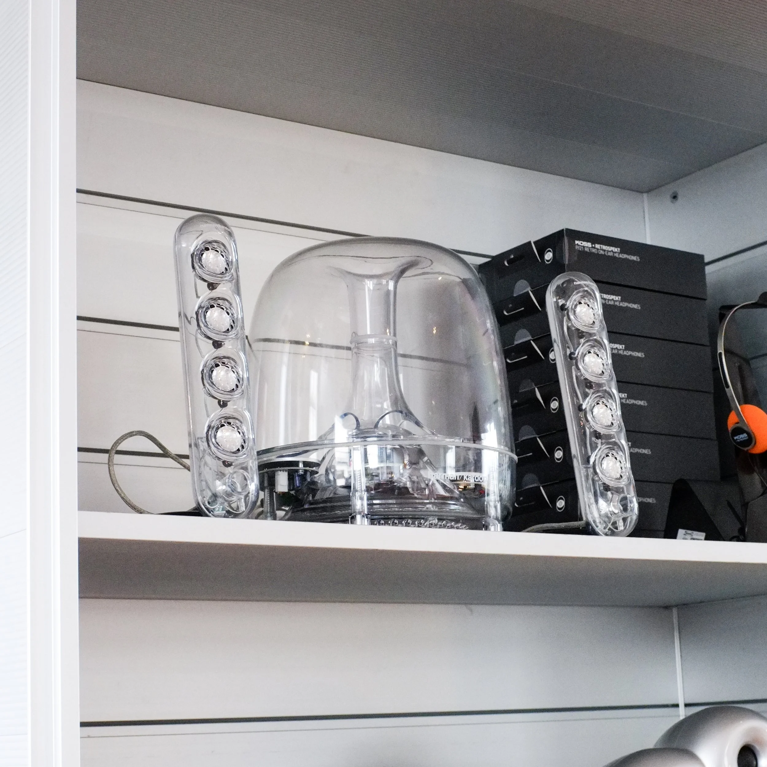 VINTAGE FLOATING SHELVES by CAROMA — KIOSK