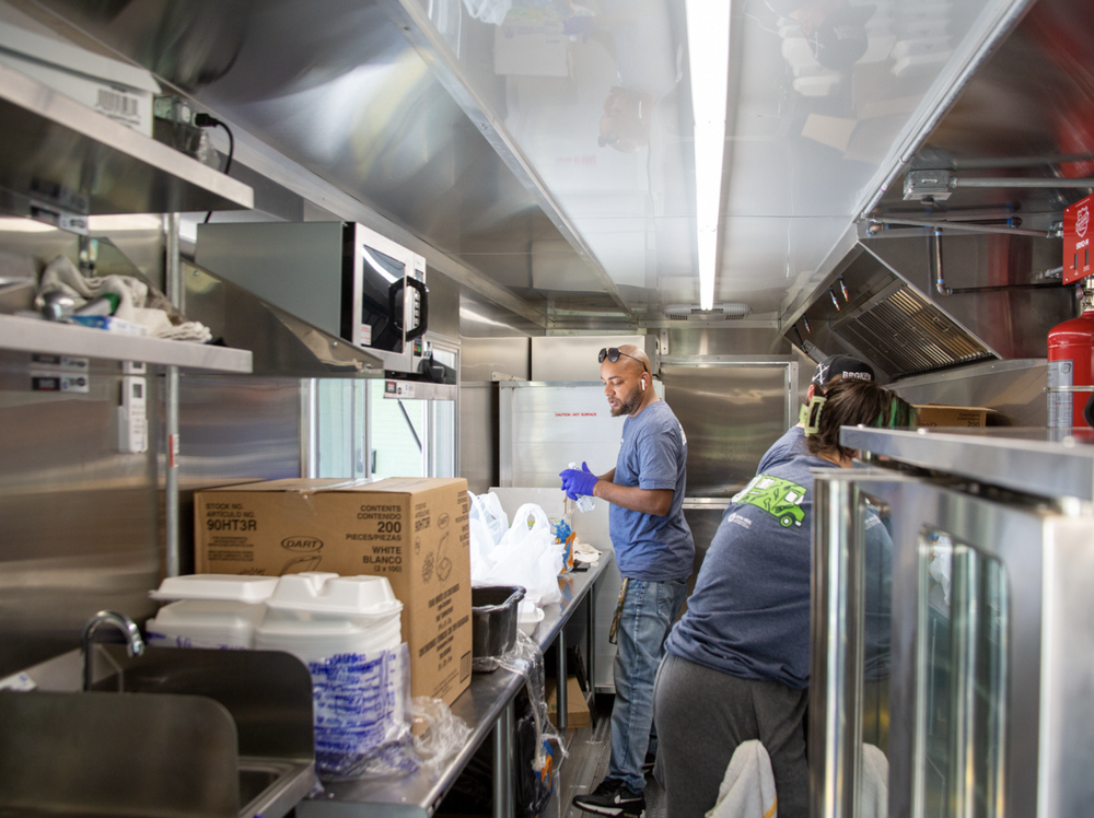 Mobile Kitchen Fleet — Manna Meal