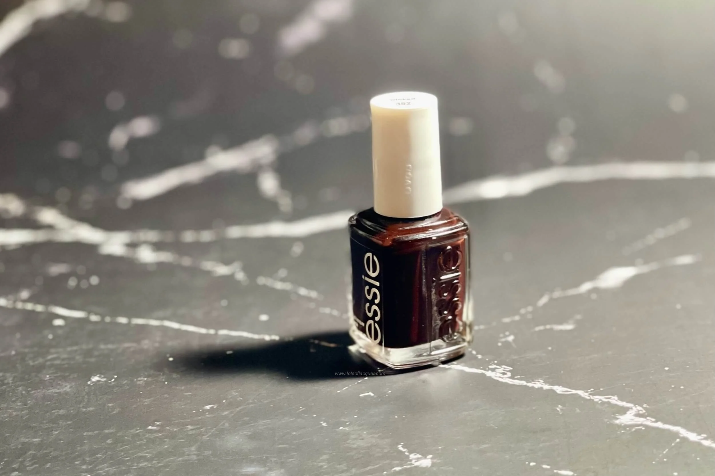 essie wicked Swatches + Review