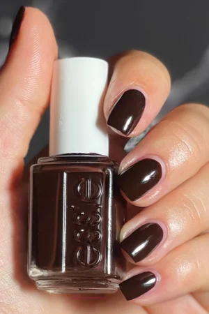 essie wicked Swatches + Review