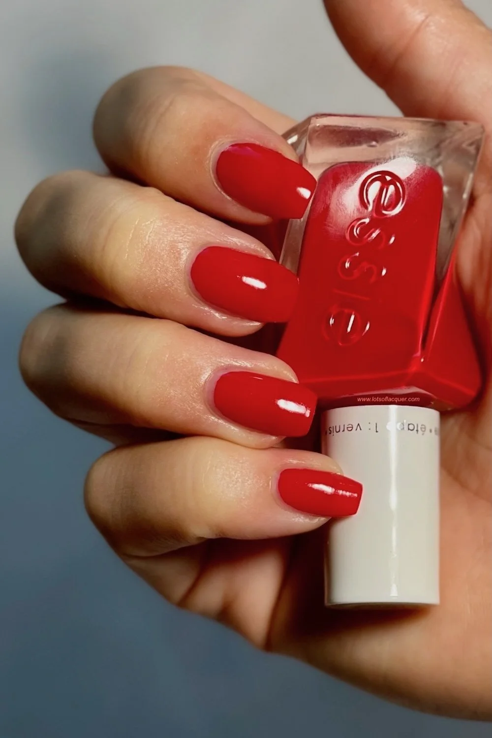 Get Summer Red Nails: Bright Reds for Sunny Days