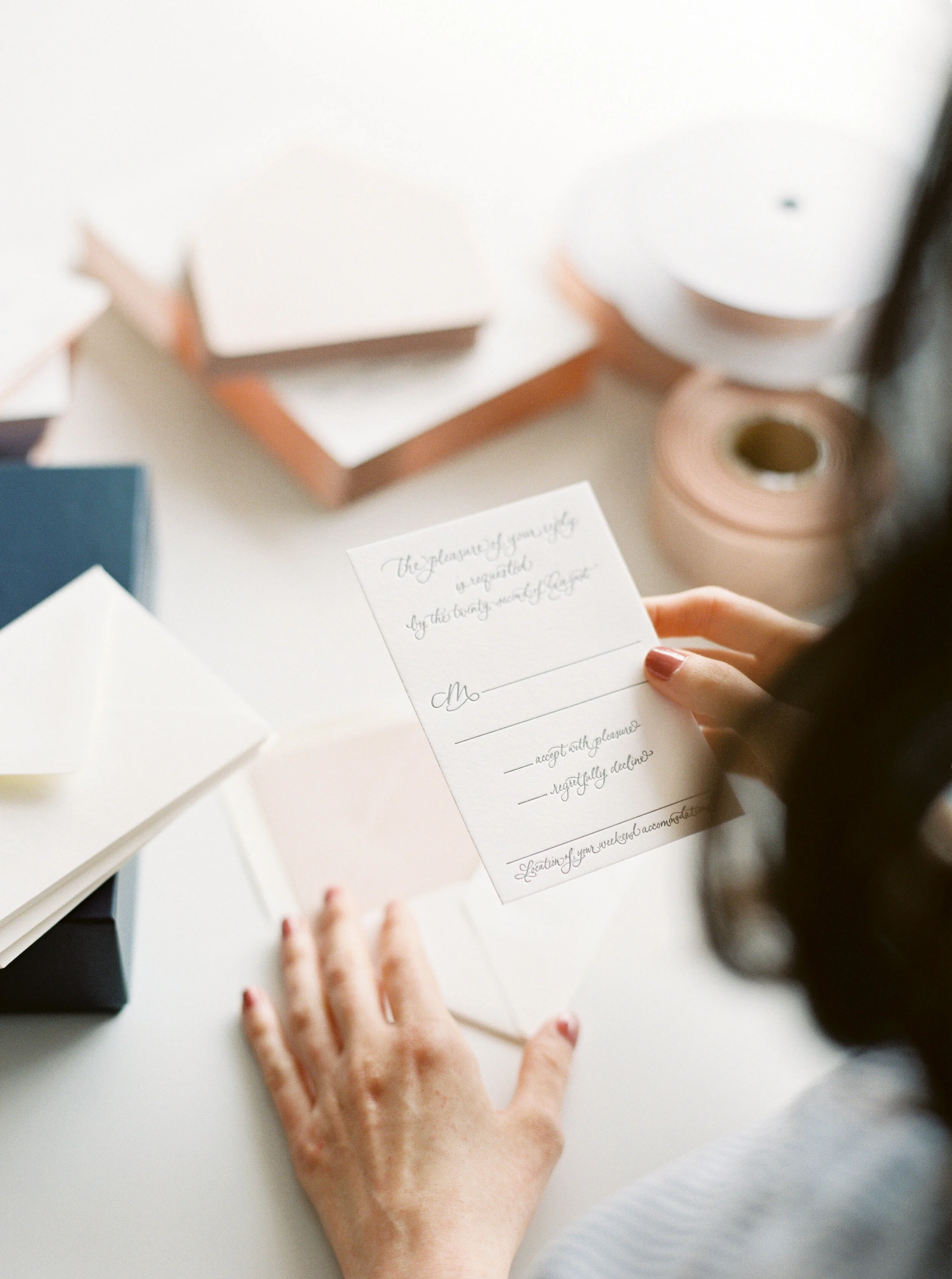 How to Handle Late RSVP's & A Free Guide to Creating Your Guest List ...