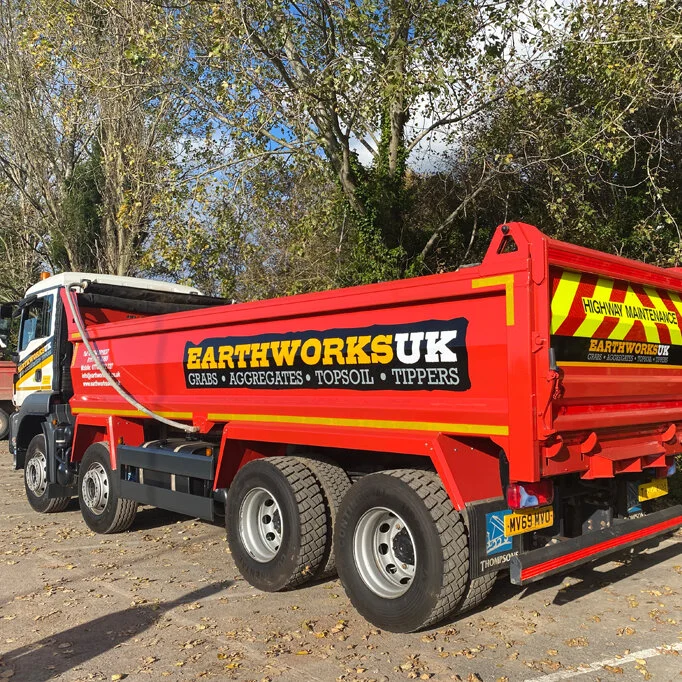 Grab & Tipper Hire in Bristol | Waste Removal | Earthworks UK Ltd