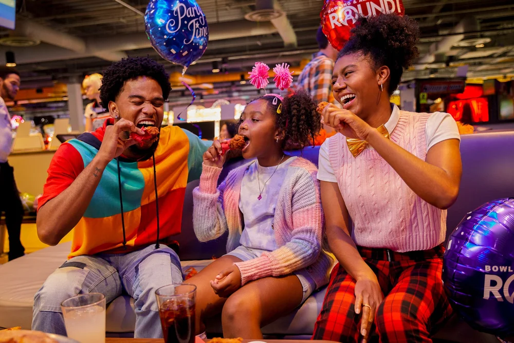 Round1 Bowling and Arcade | Party Package | Party Room | | Round1 USA