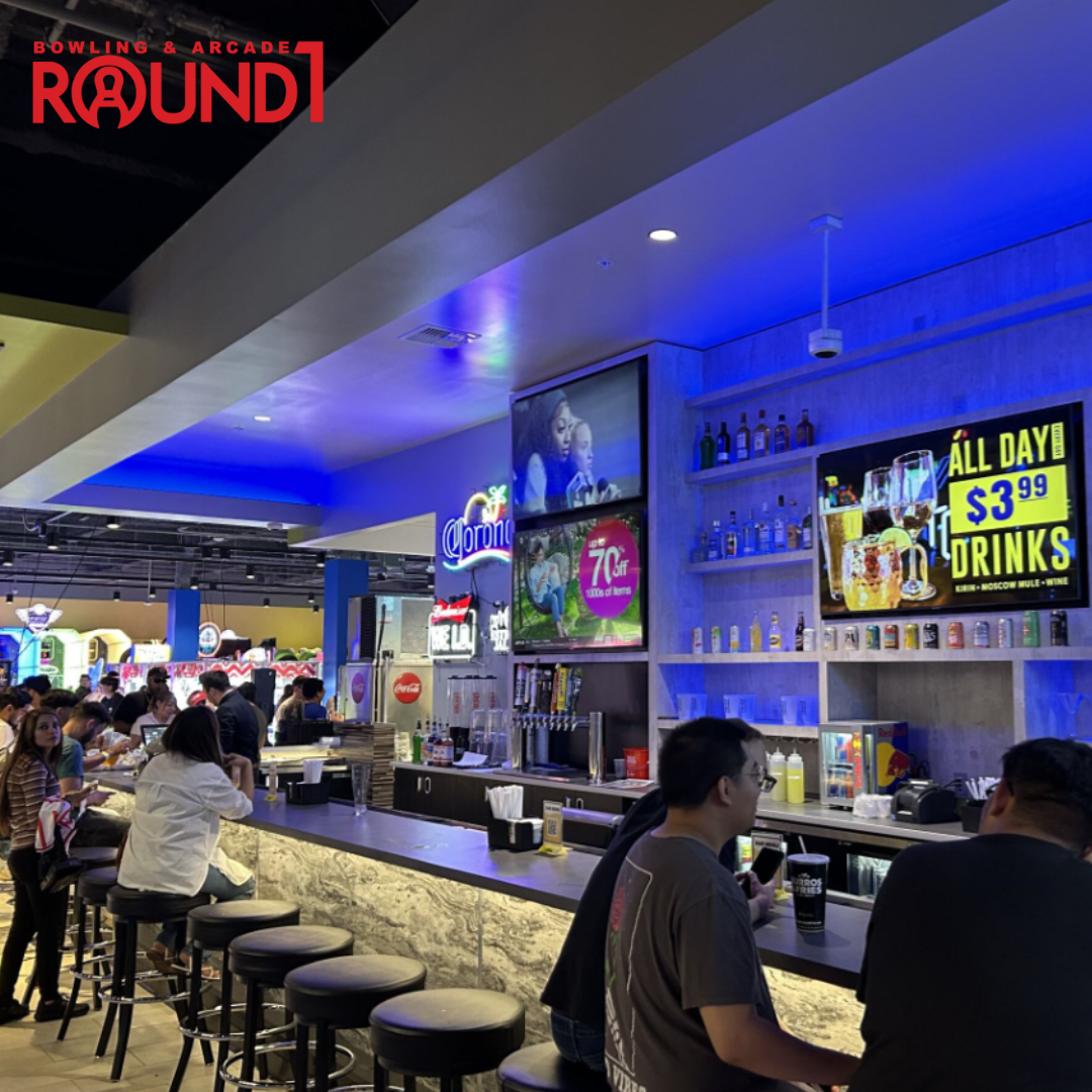 Round1 Bowling and Arcade, Westfield Plaza Bonita, 3030 Plaza Bonita Rd ...