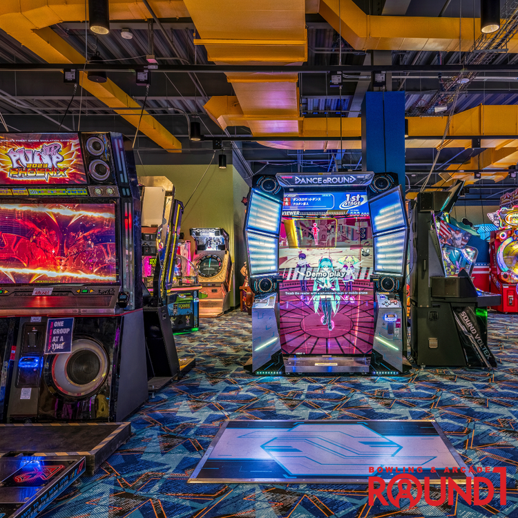 Round1 Bowling and Arcade, Spo-cha, Arrowhead Towne Center, 7650 W ...