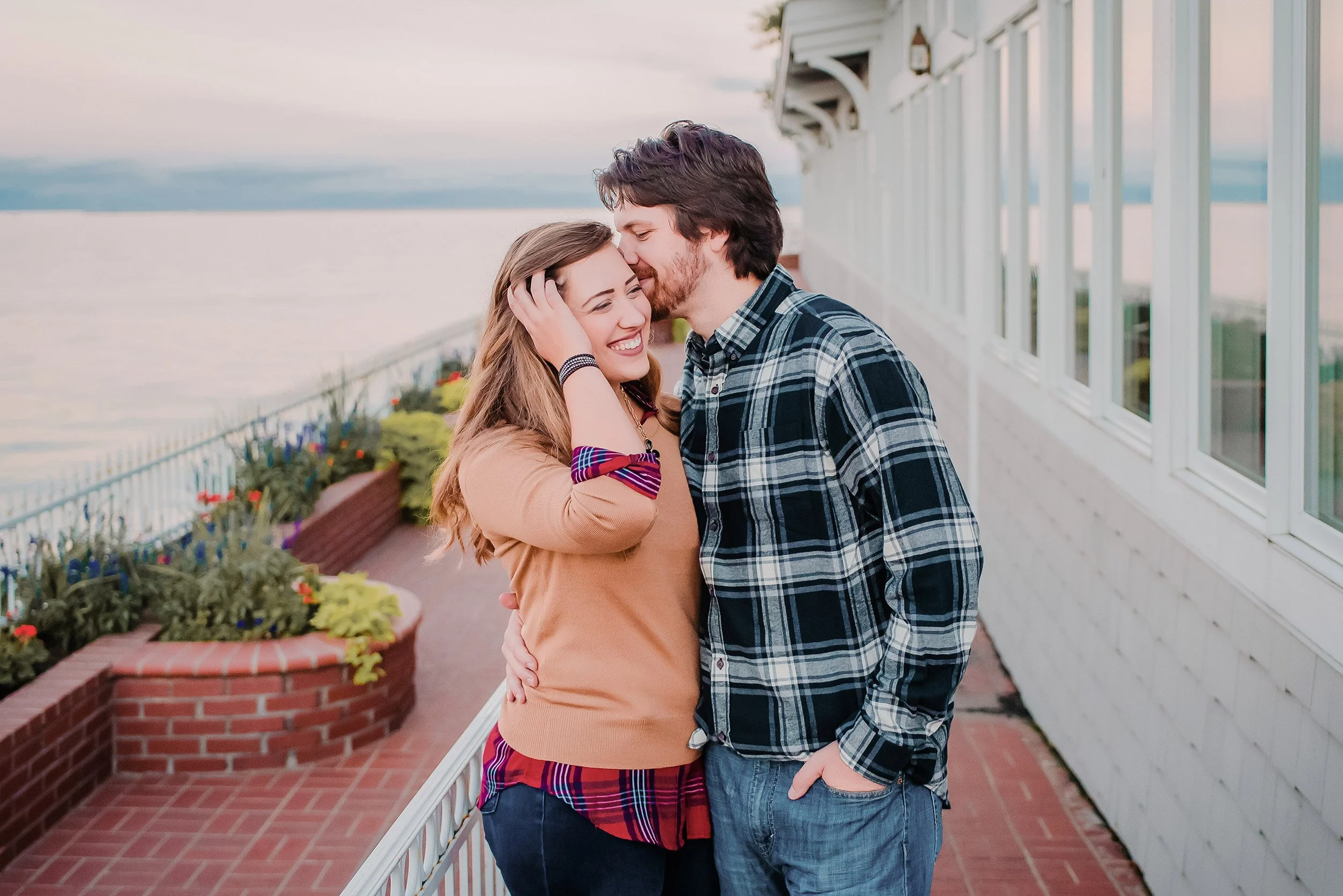 22 Ideas for an Awesome Engagement Session — Reminisce Photography