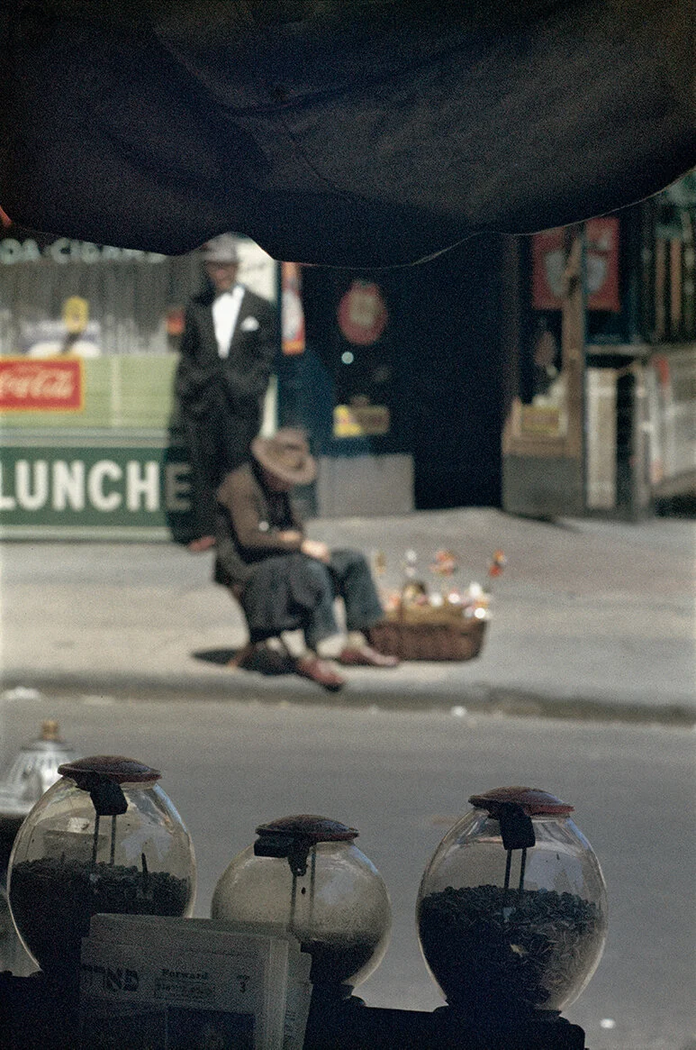 Color photographs — Saul Leiter Foundation