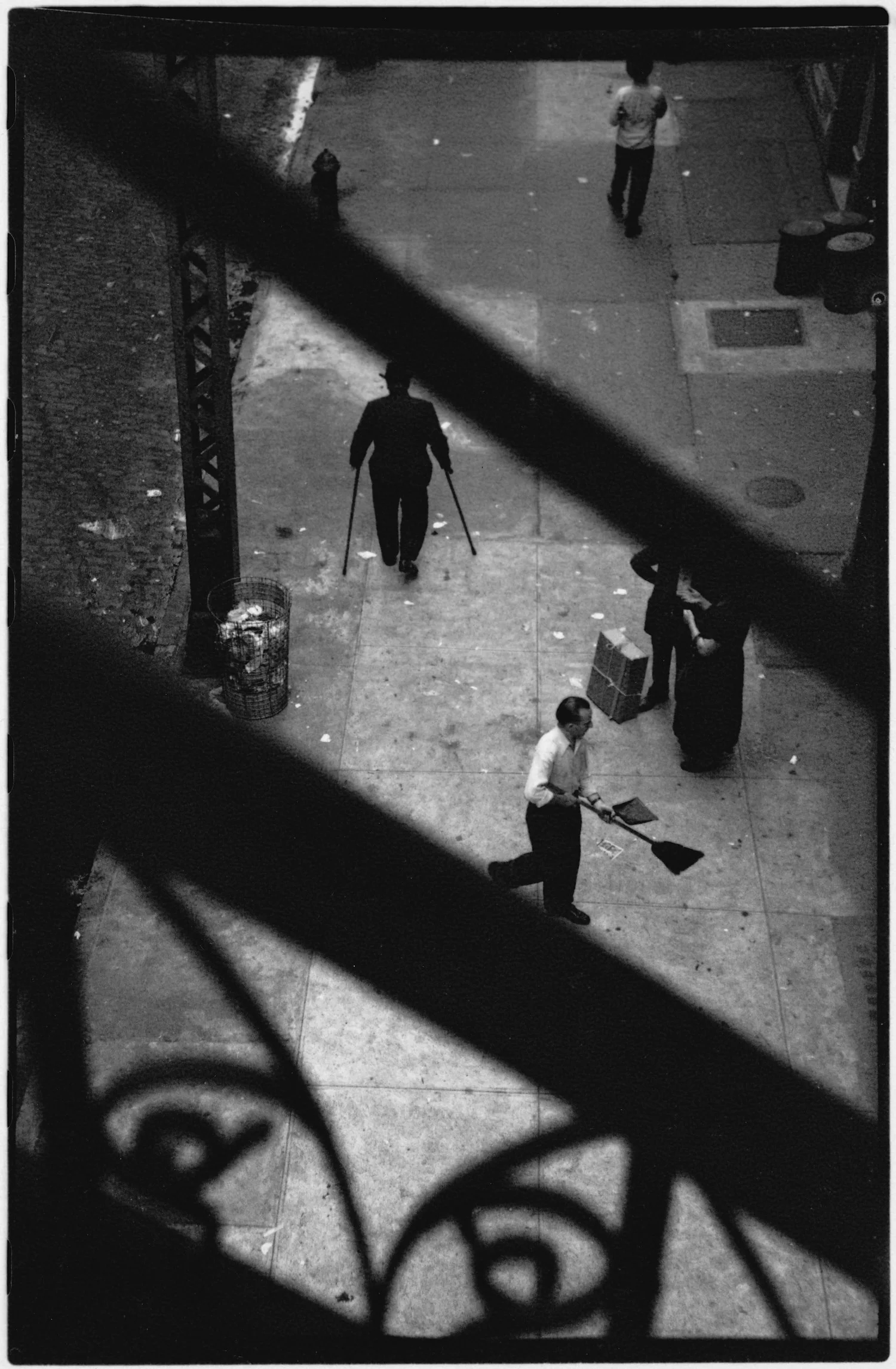 Black and white photos — Saul Leiter Foundation
