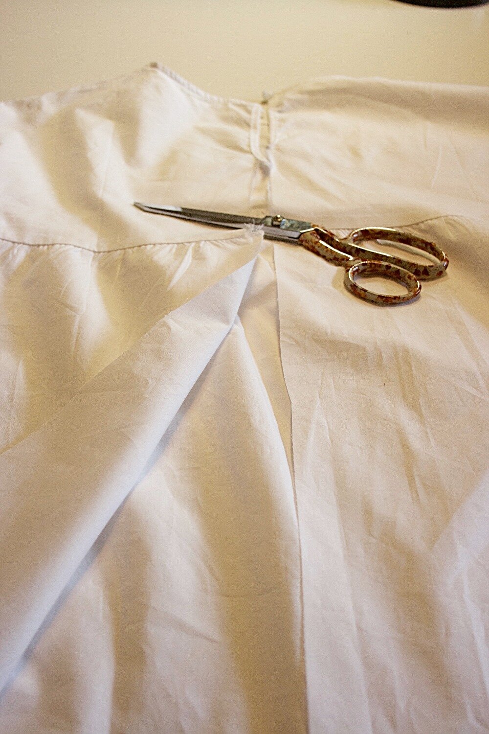 How to refashion a shirt that is too small or ripped — MCKELL MAKES